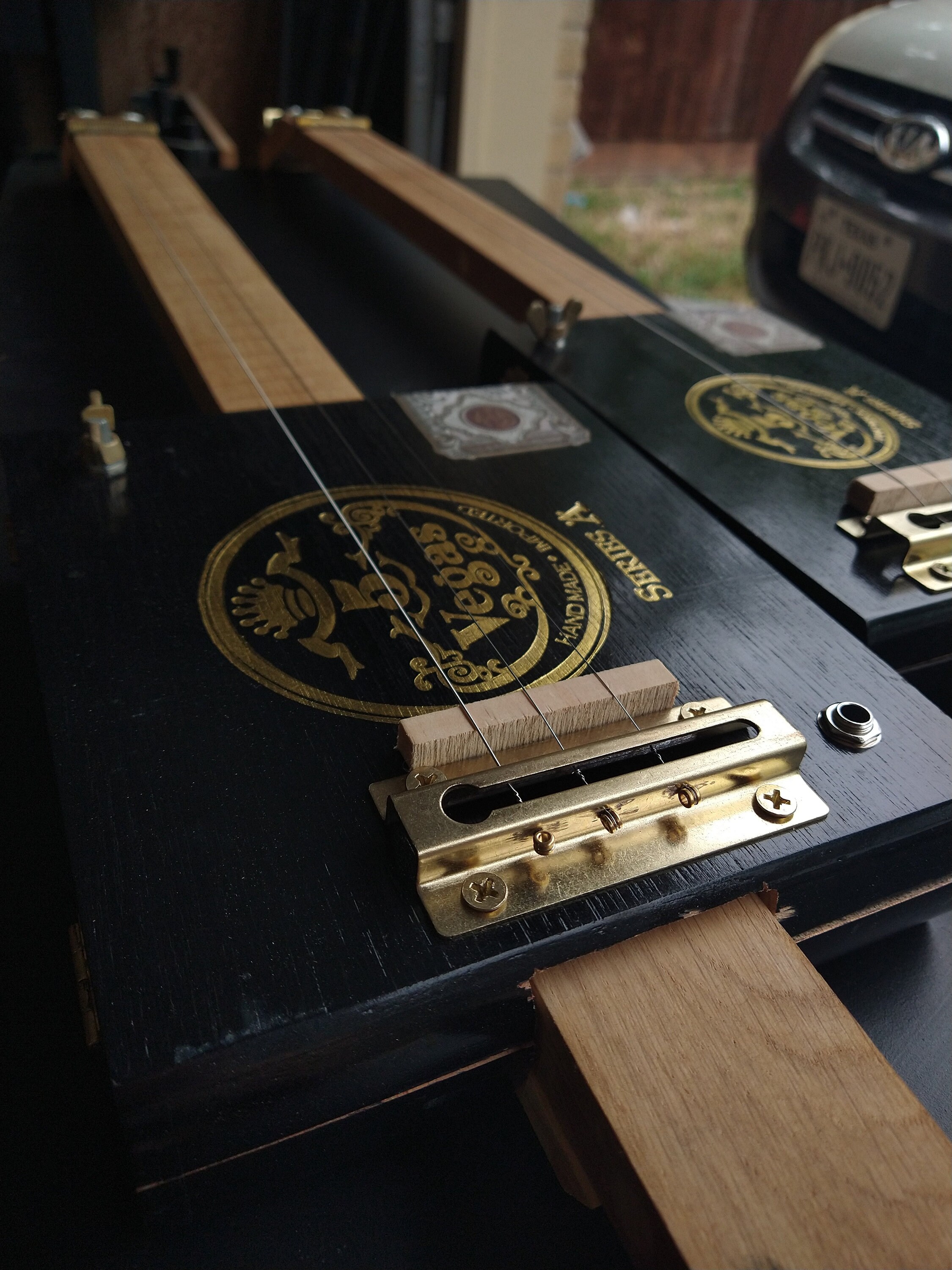 Custom Cigar Box Guitars - Etsy