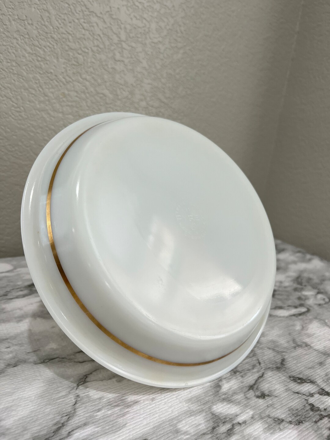 Vintage Pyrex 210 Milk Glass Gold Stripe Pie Plate - Etsy