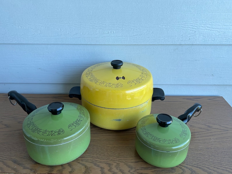 Vintage Wear-ever Avocado Green Yellow Vegetable Aluminum Pot Set of 3 ...