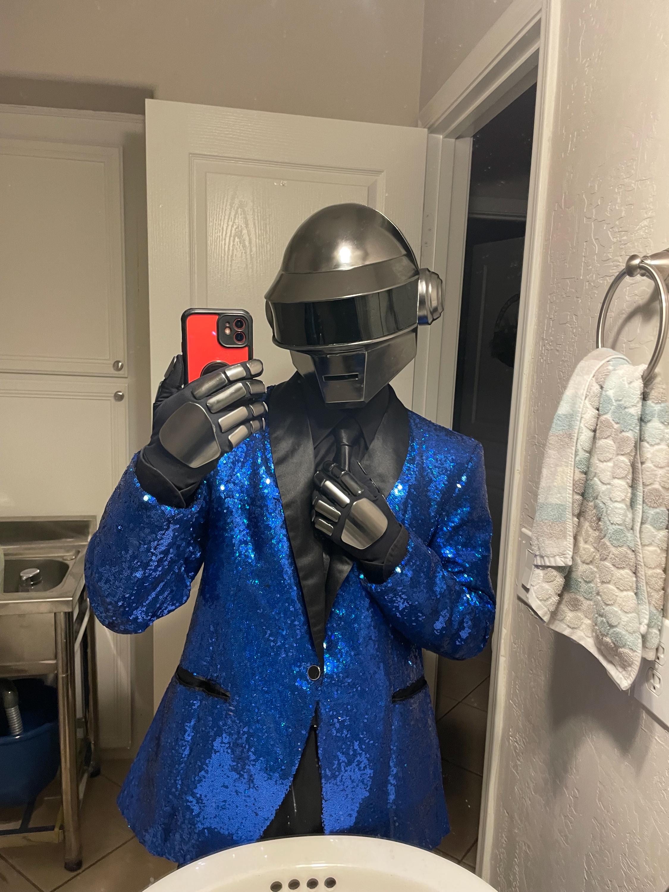 Daft Punk Costume Daft Punk Open Up About The "Convenience" Of Wearing