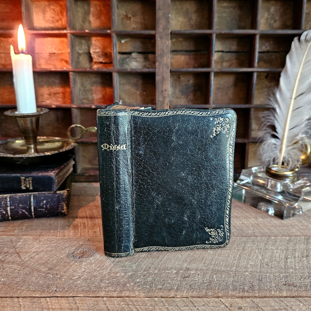 Antique French Missal, Missel Romain, Illustrated Decorative Gilt ...