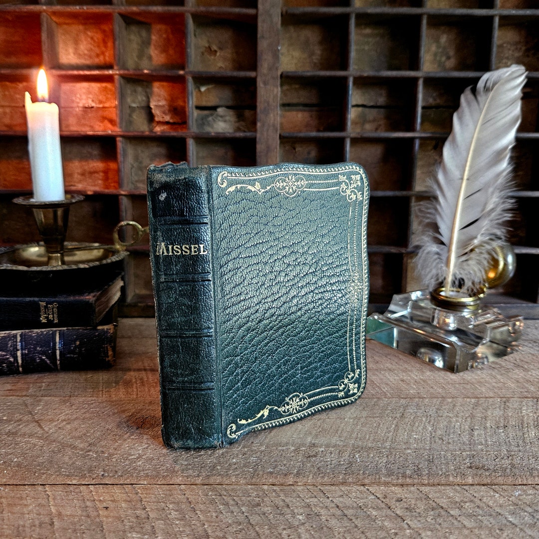 Antique French Missal, Missel De Notre Dame De Lordes, Illustrated ...