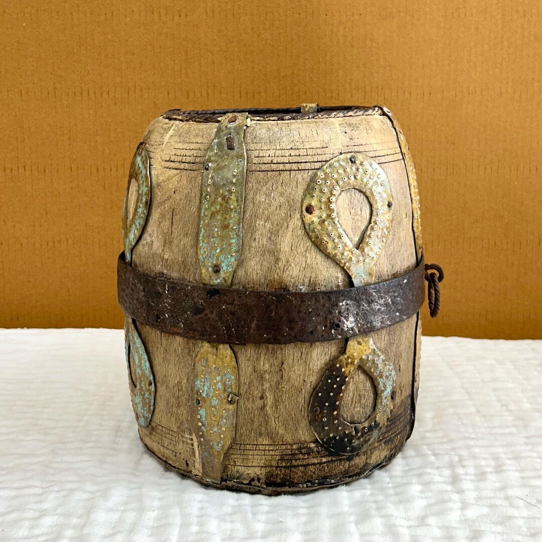 Vintage Wooden Decor Indian Tribal Pot Bleach Mana Finish Pot Antique ...