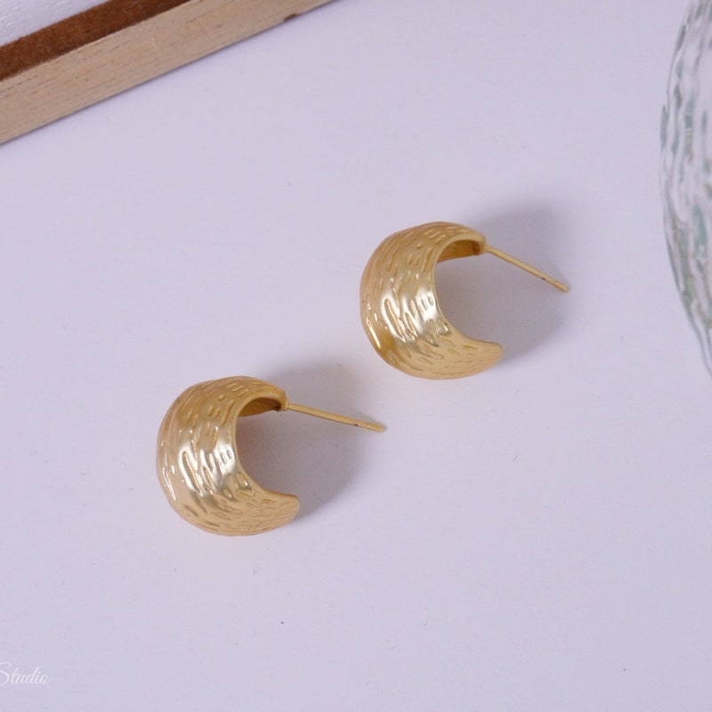 C Shape Earrings - Etsy