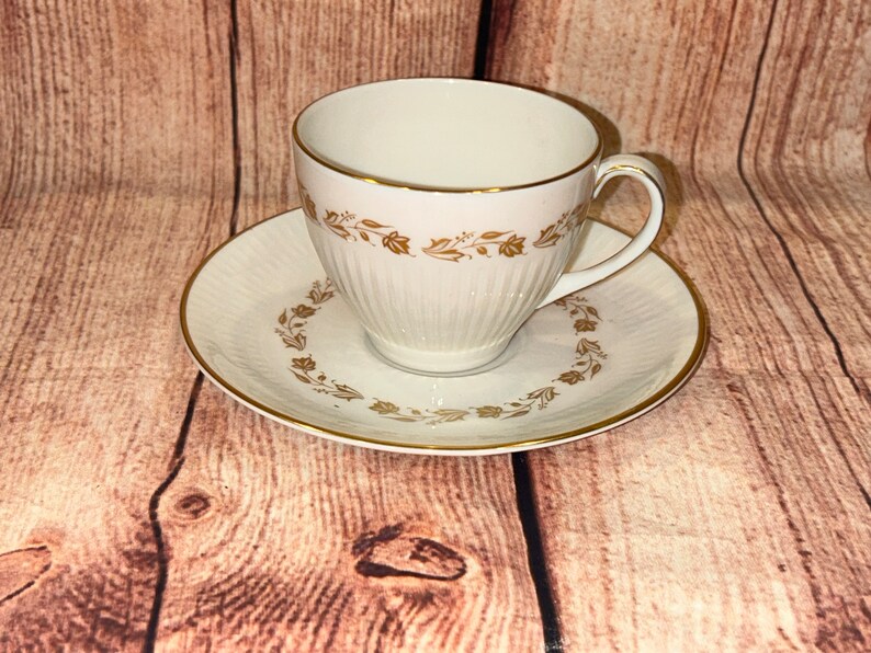 Royal Doulton Cups and Saucers Fairfax Set of 5 - Etsy