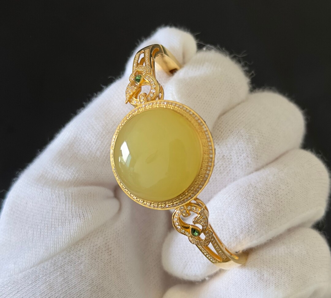 Premium Quality Yellow Nephrite 18 Karat Gold and Diamonds Cuff Bangle ...