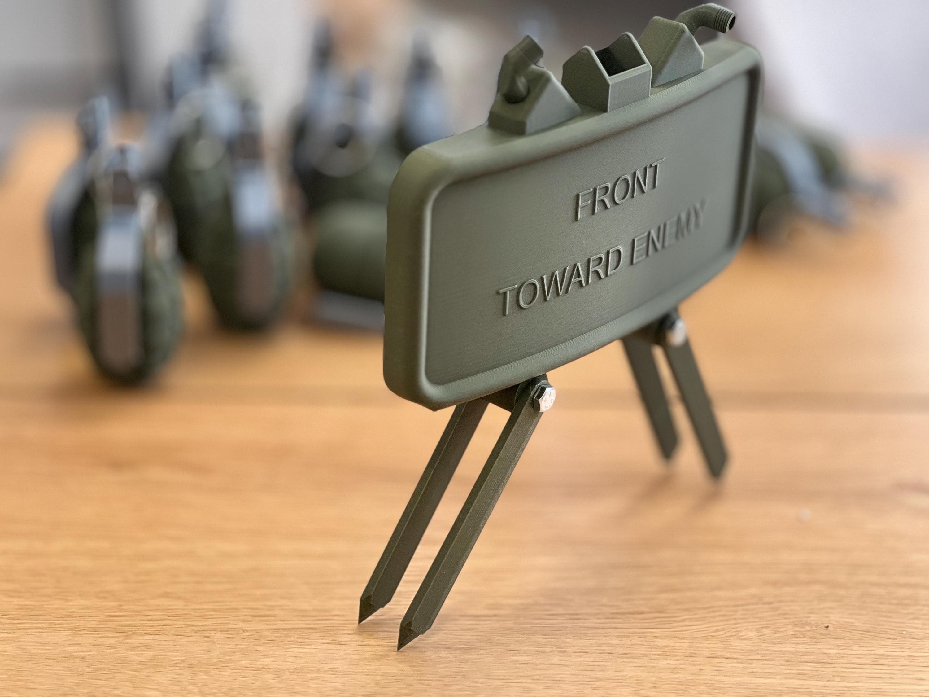 m18a1-claymore-mine-3d-printed-replica-in-military-green-military