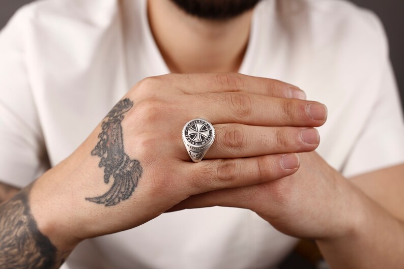 Templar Cross Sterling Silver Signet Ring, Maltese Knight Ring - Etsy