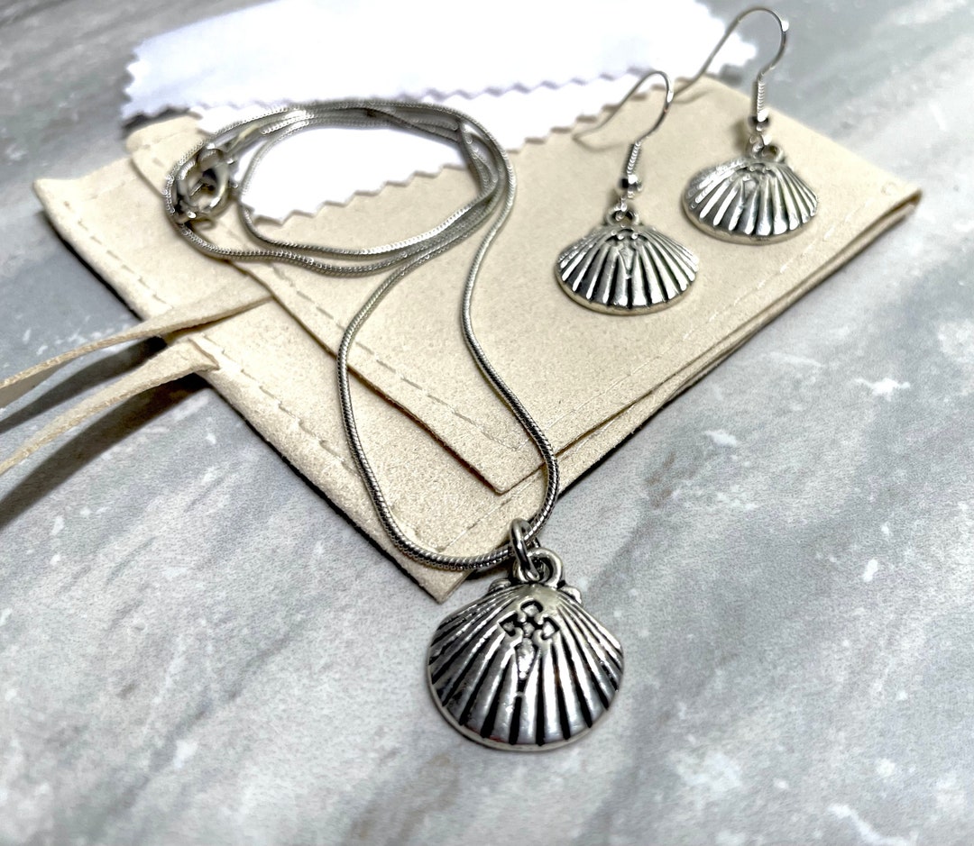 Camino De Santiago | Saint James | Pilgrimage | Scallop Shell | Way of ...