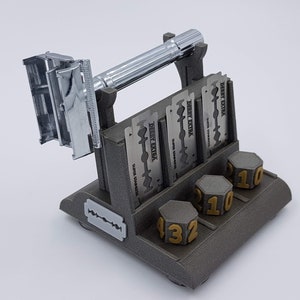 Magnetic Razor Blade Holder With Shave Counter - Holds 3 Blades - Etsy