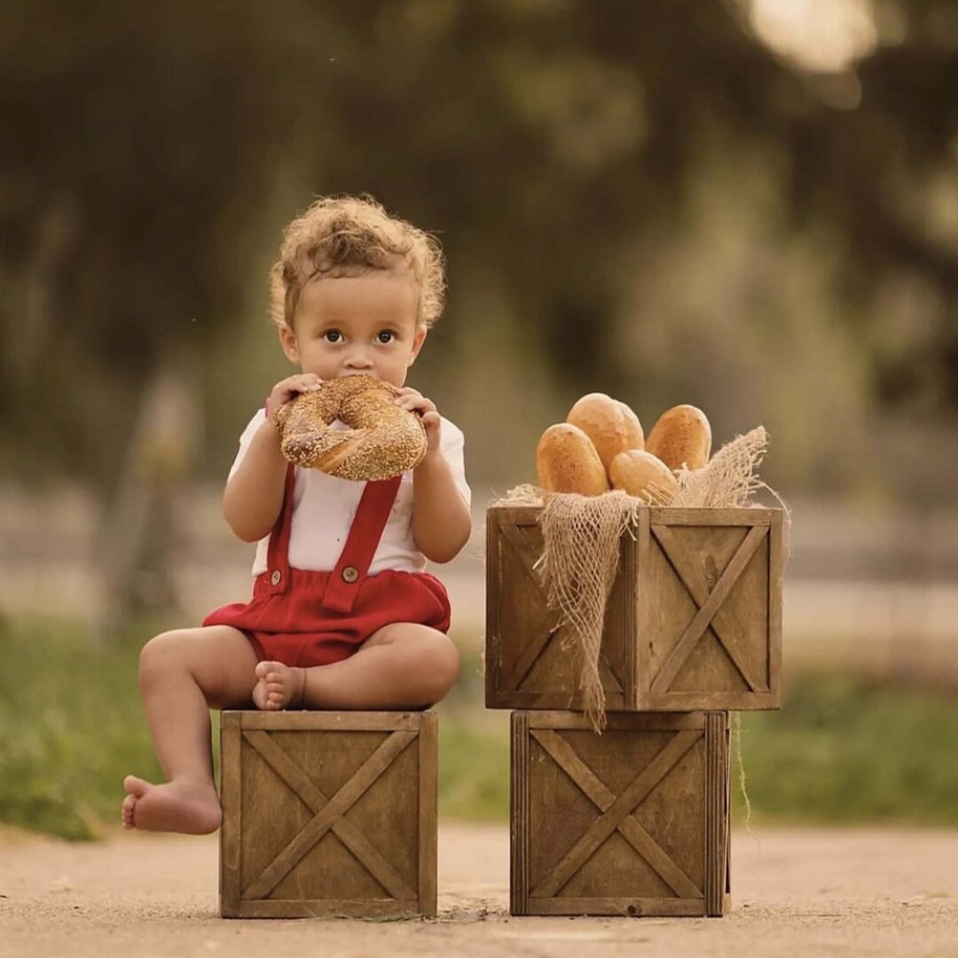 Wooden Cube for Baby Photo Shoots, Newborn Photo Shoot and Baby Room ...