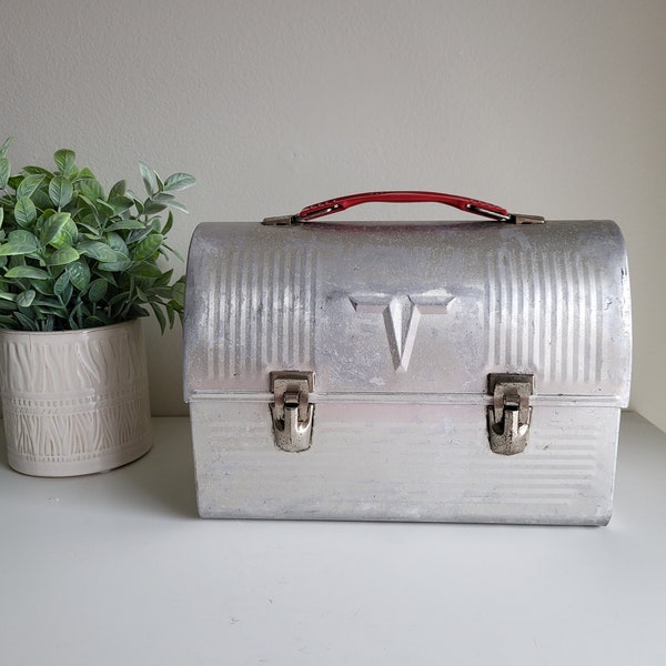 Vintage Lunch Box - Etsy