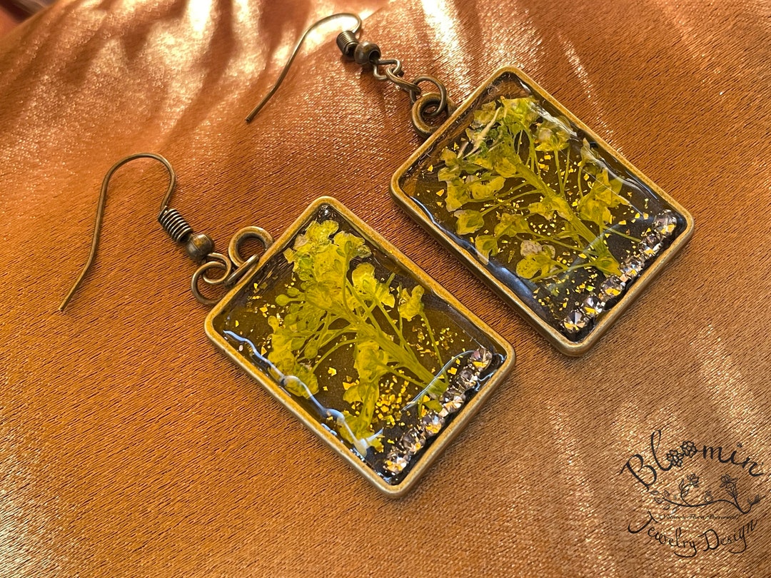 Real Yellow Flower Earrings: Antique Gold Frame, Victorian Style - Etsy