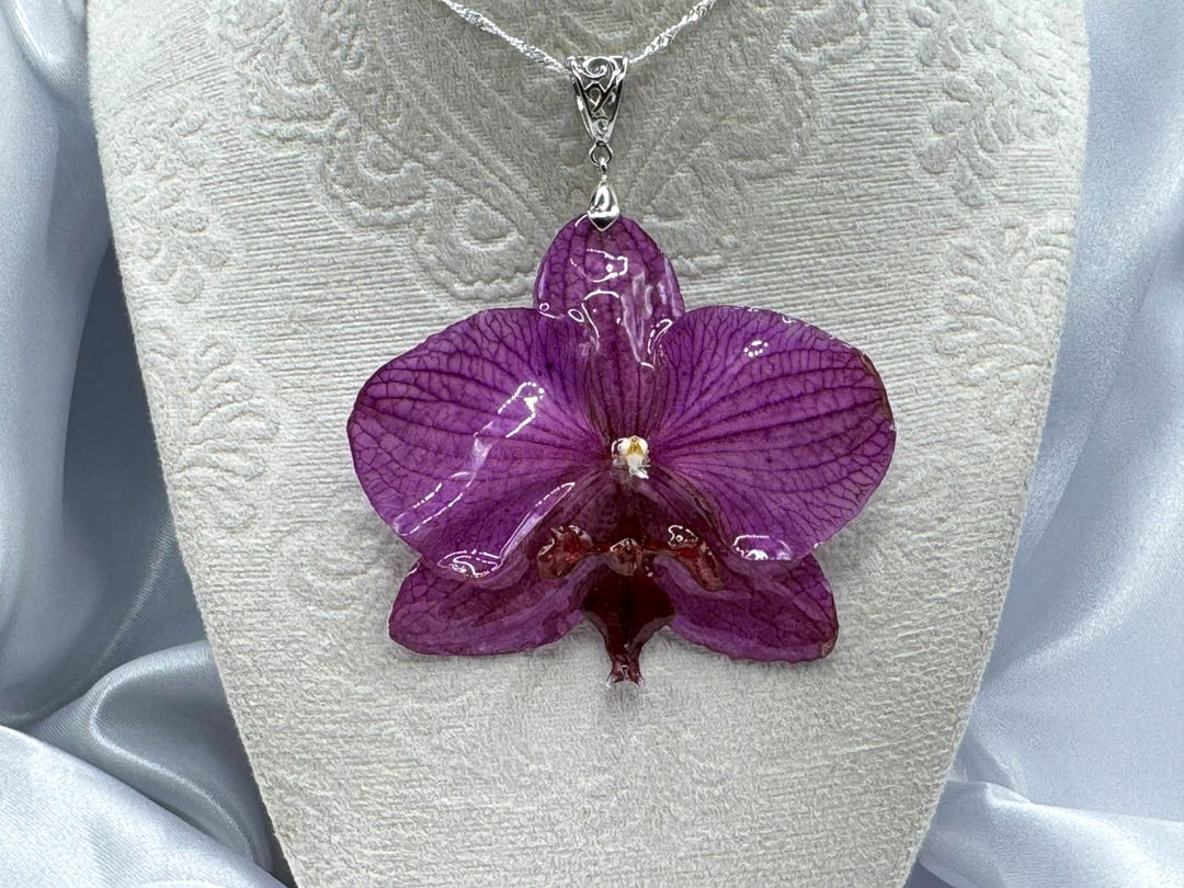 Stunning Royal Purple Violet Orchid Necklace, Lovely Variegated ...