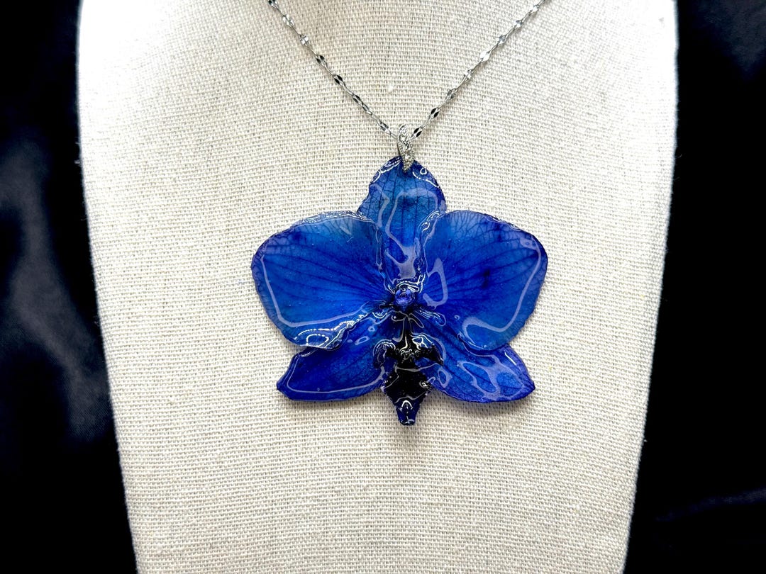 HOT!! Royal Blue REAL Orchid Necklace, Cobalt Blue, Night Sky Blue ...