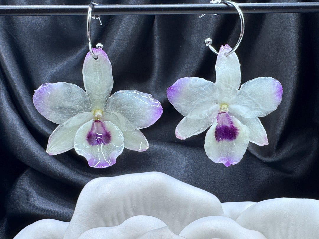 Sophisticated REAL Dendrobium ORCHID Earrings, Delicate White With ...