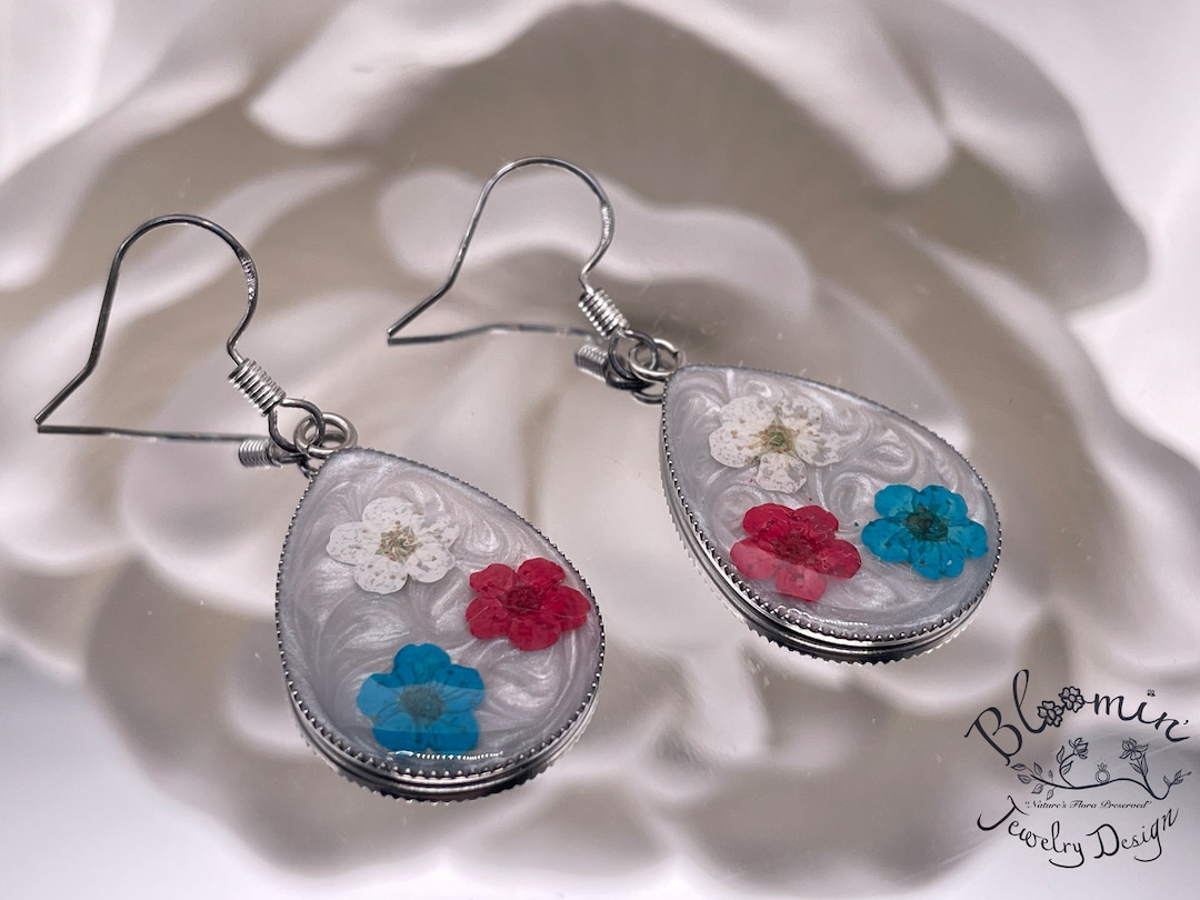 Red, White & Blue Real Jonquil Flower Earrings on Pearl Satin Teardrop ...