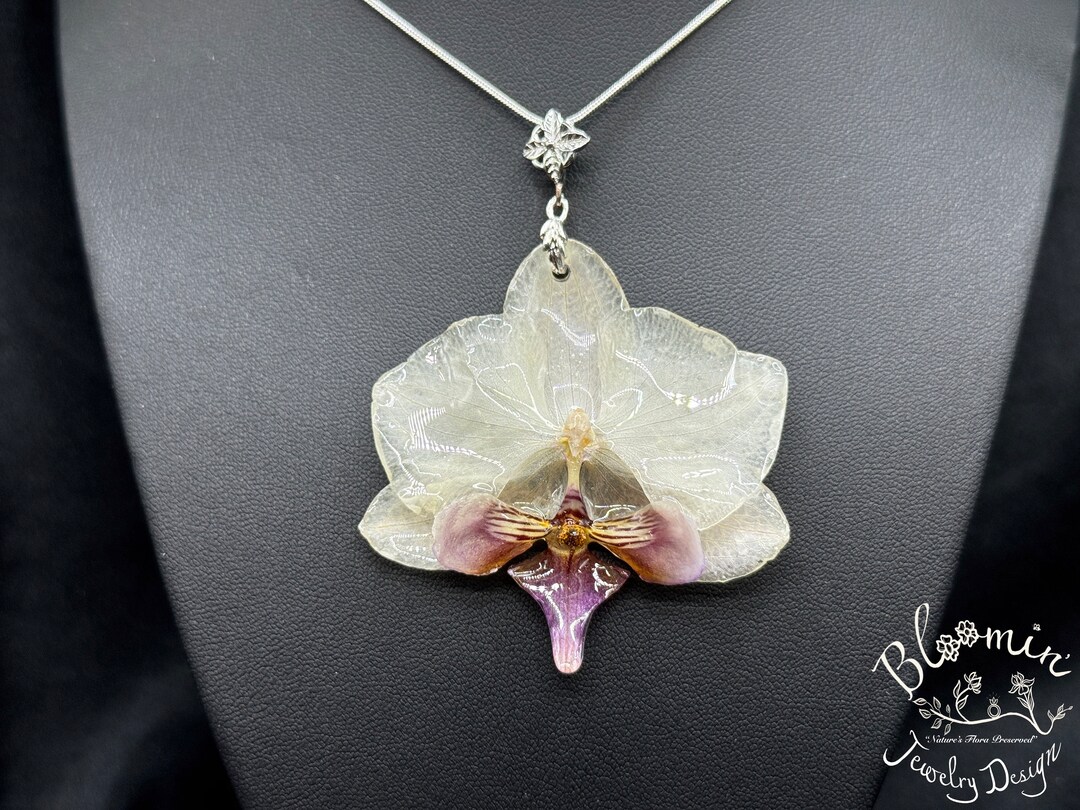 REAL ORCHID Flower Necklace. Creamy White & Purple Phalaenopsis Orchid ...