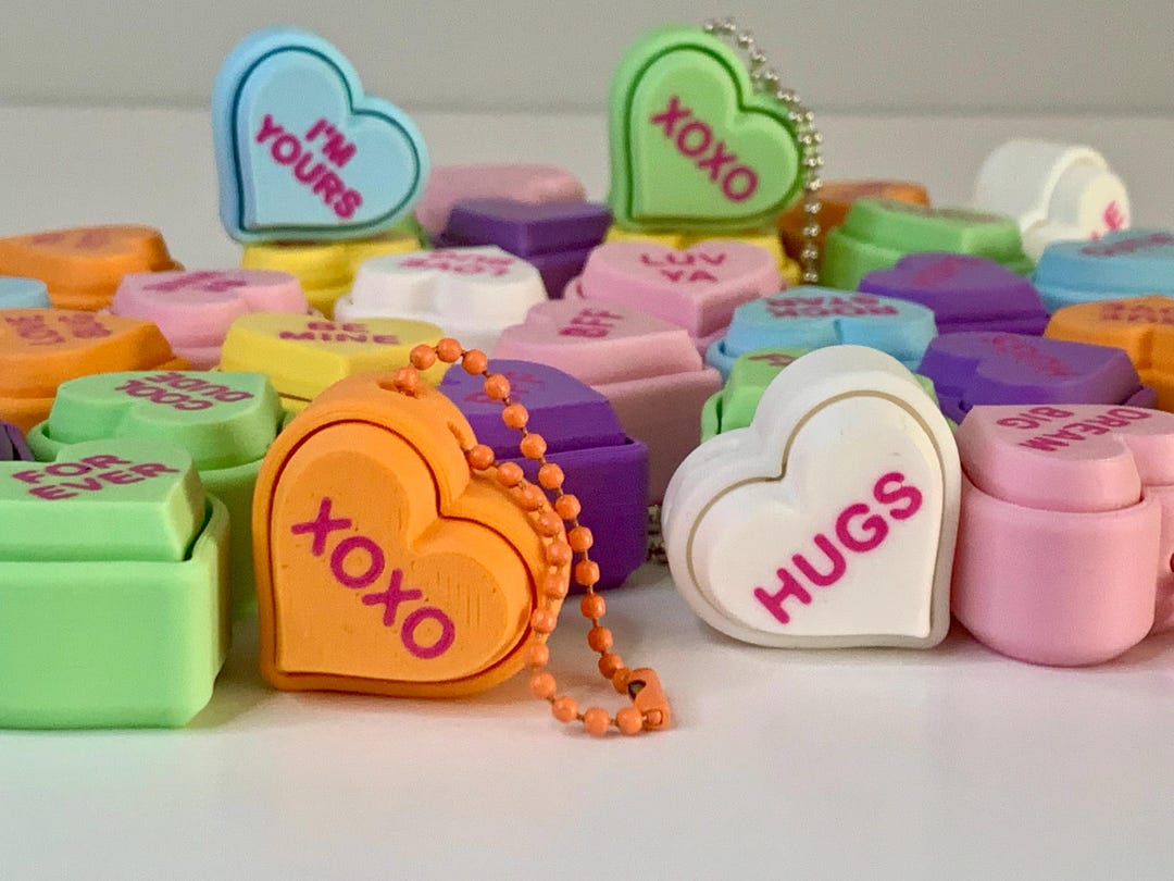 3D Printed Valentine Conversation Heart Fidget Keychain: Stress Relief ...