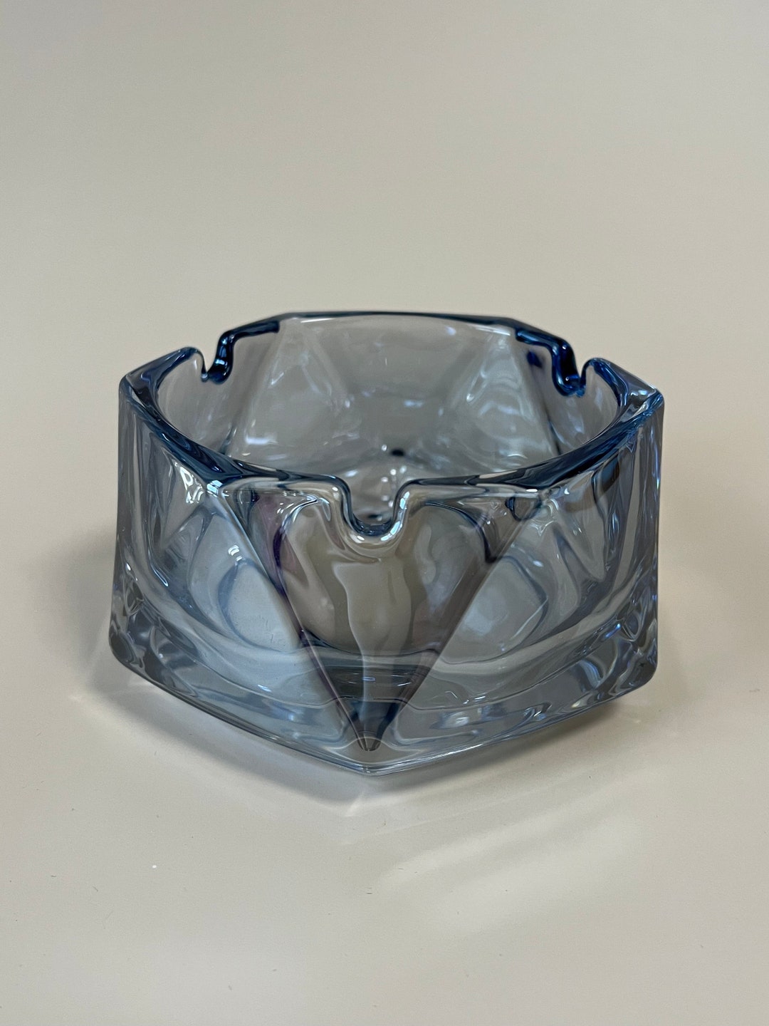 European Style Clear Ocean Blue Ashtray Beautiful Cigar Ash Tray Design ...
