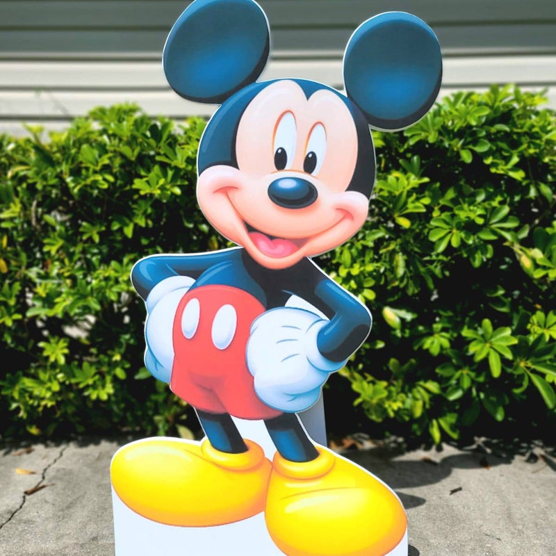 Character Prop - Etsy