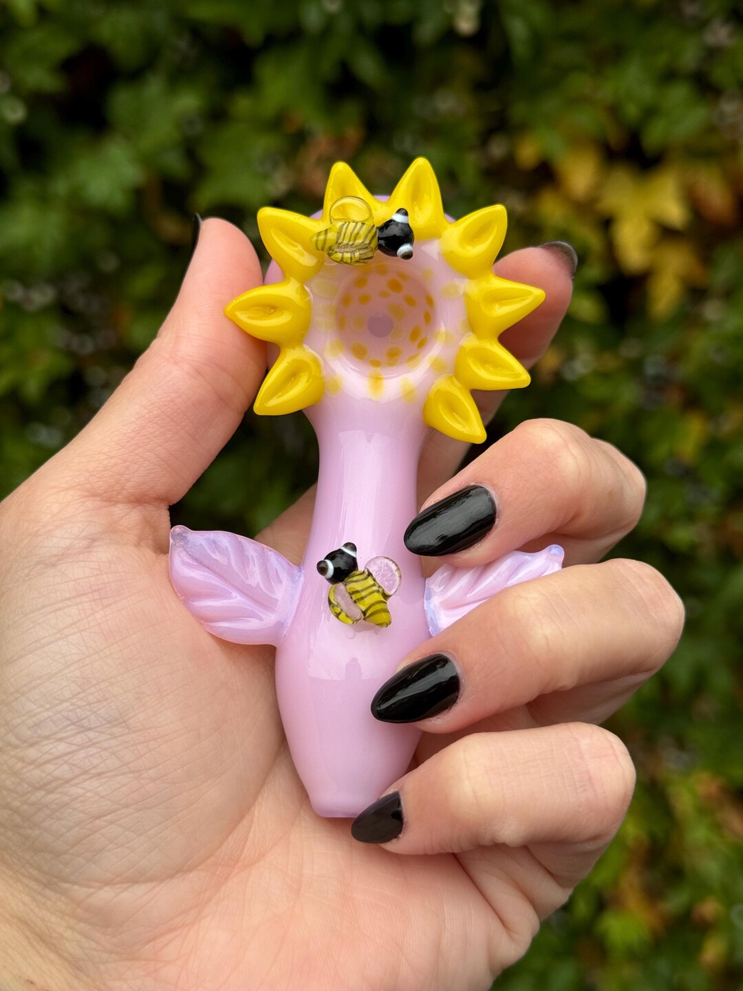 Pink Sunflower Pipe With a Bee | Glass Hand Pipe | Girly Pipes | Cute ...