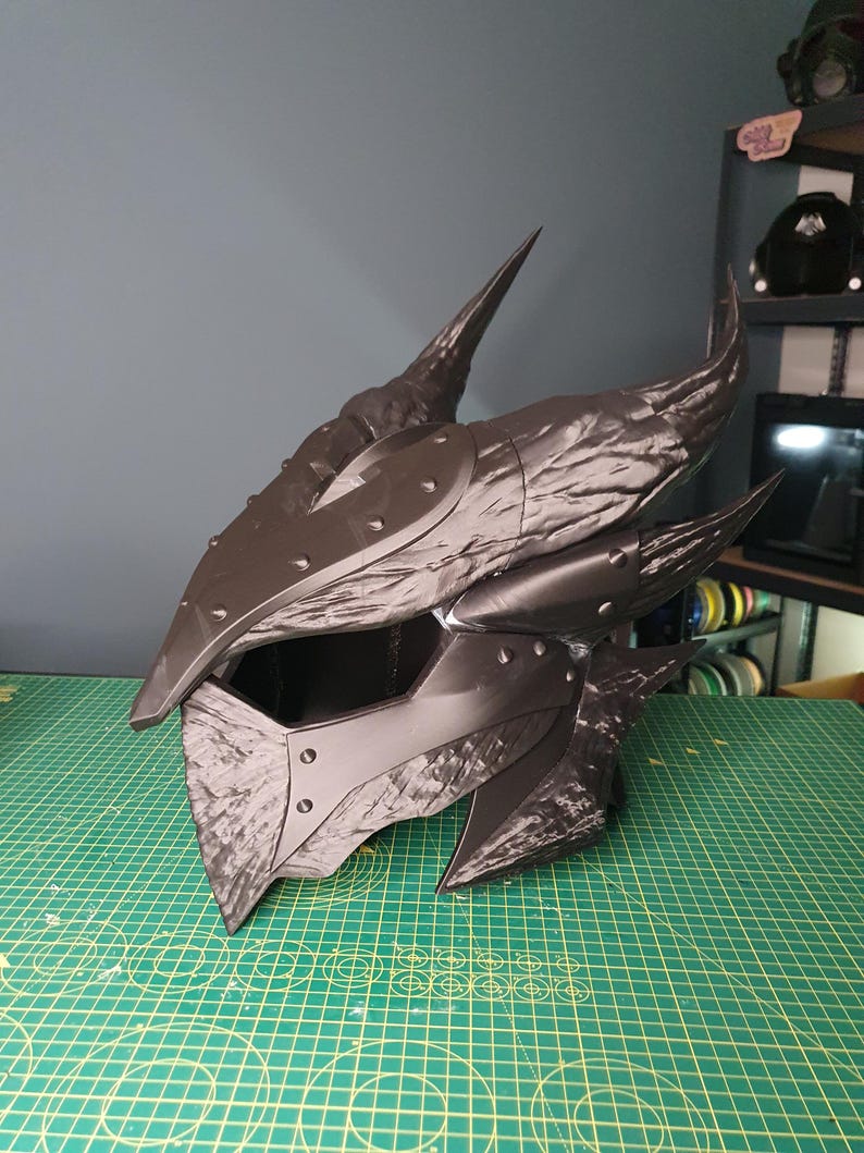Daedric Helmet – 3D Printed Cosplay Kit, Adult Fit, Grey PLA+ | Fan ...