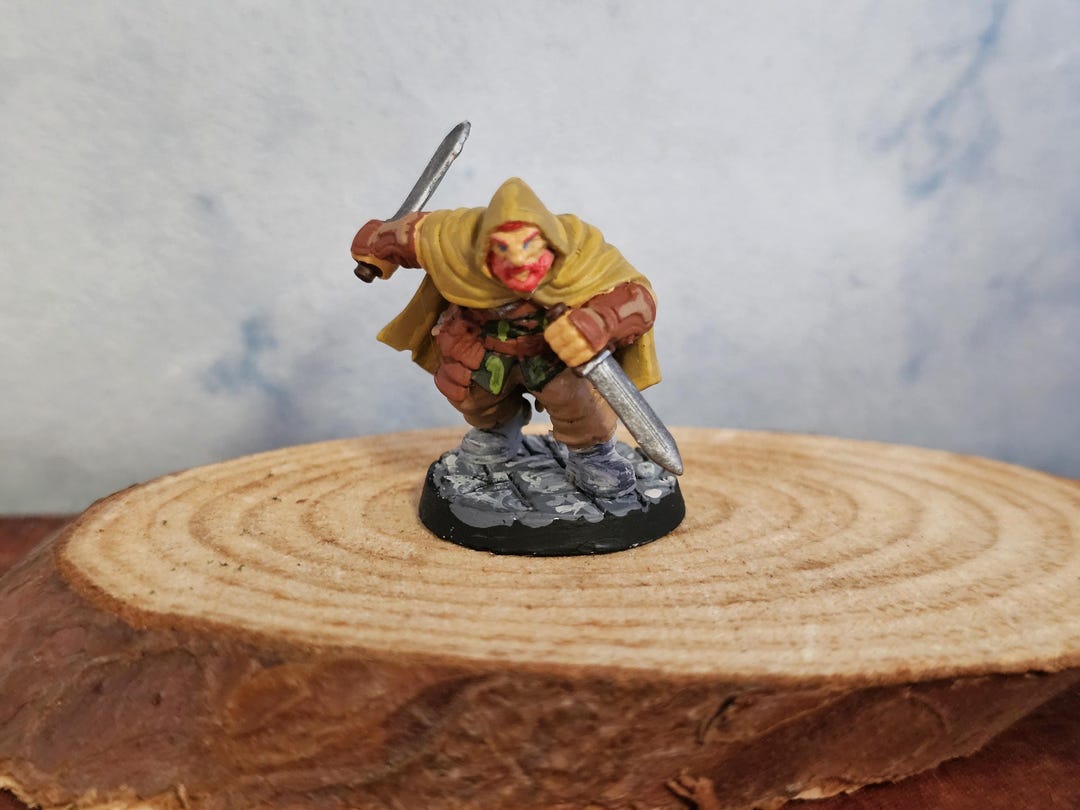 Orwin Dwarf Rogue Assassin Finished Hand Painted DND Figure Tabletop ...