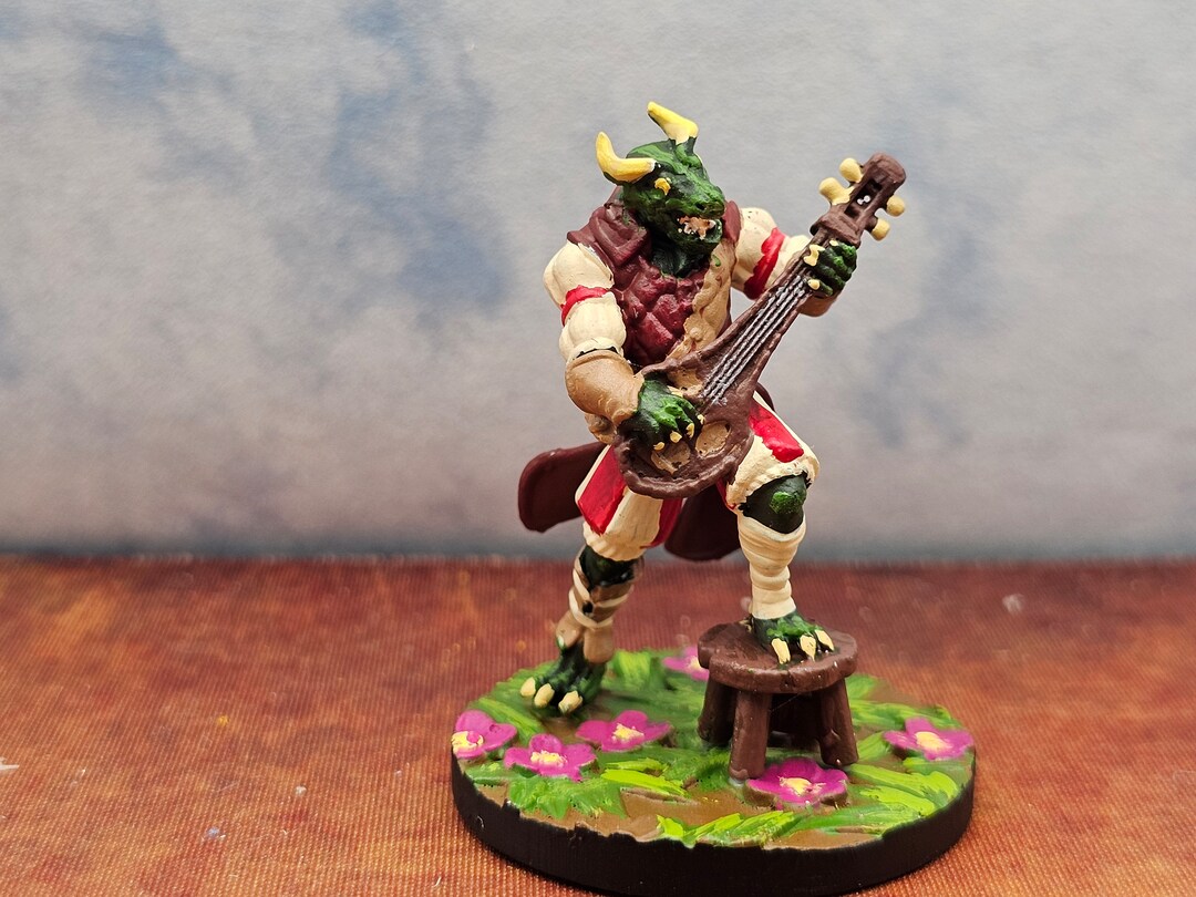 Dragonborn Bard Playing a Bouzouki Finished Hand Painted DND Figure ...