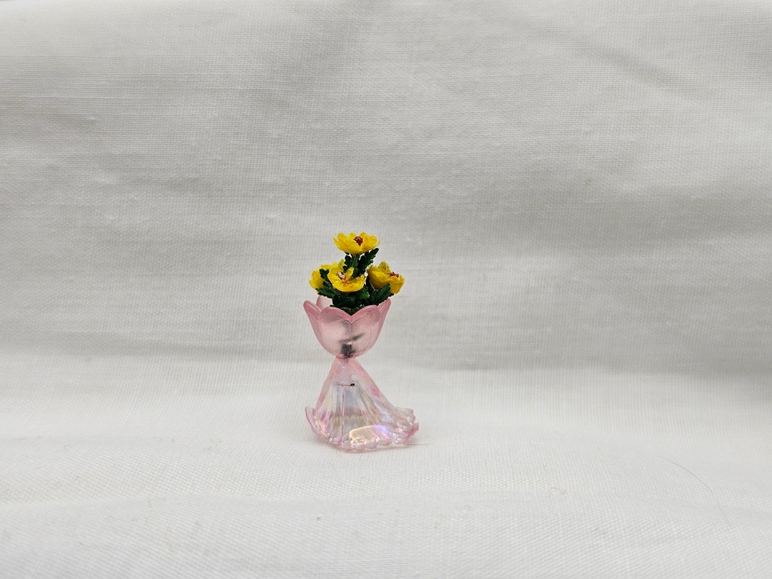 Pink Bridel Train Bouquet Hand Made Scale 1:24 1/2 Dollhouse Miniatures ...