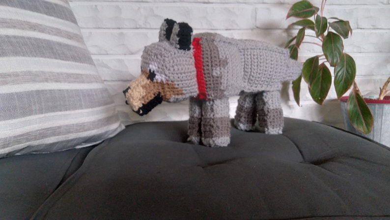 Video Game Pixelated Wolf Crochet Pattern - Etsy