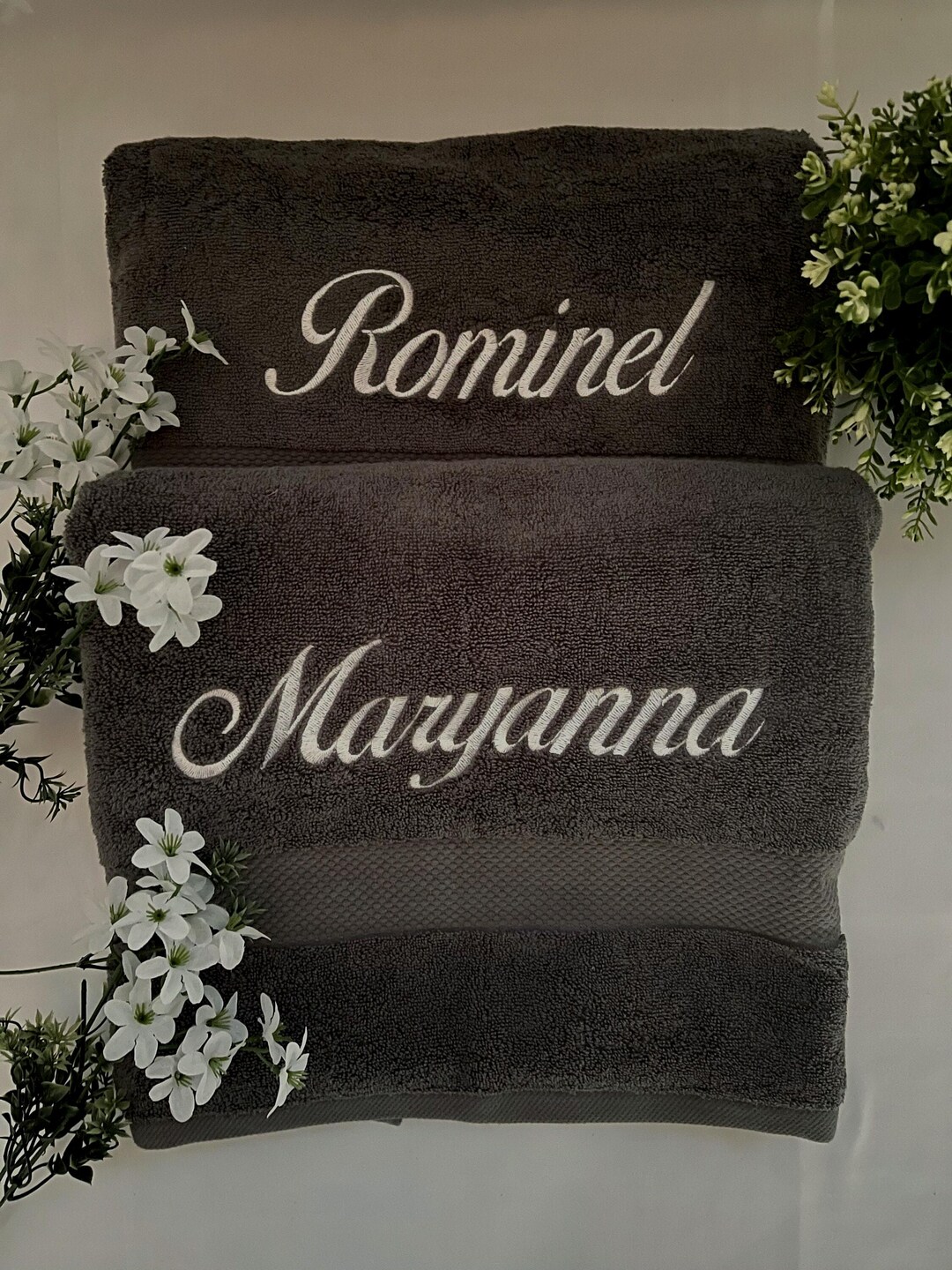 Personalized Embroidered Bath Towel: 700 GSM Plush Cotton - Etsy