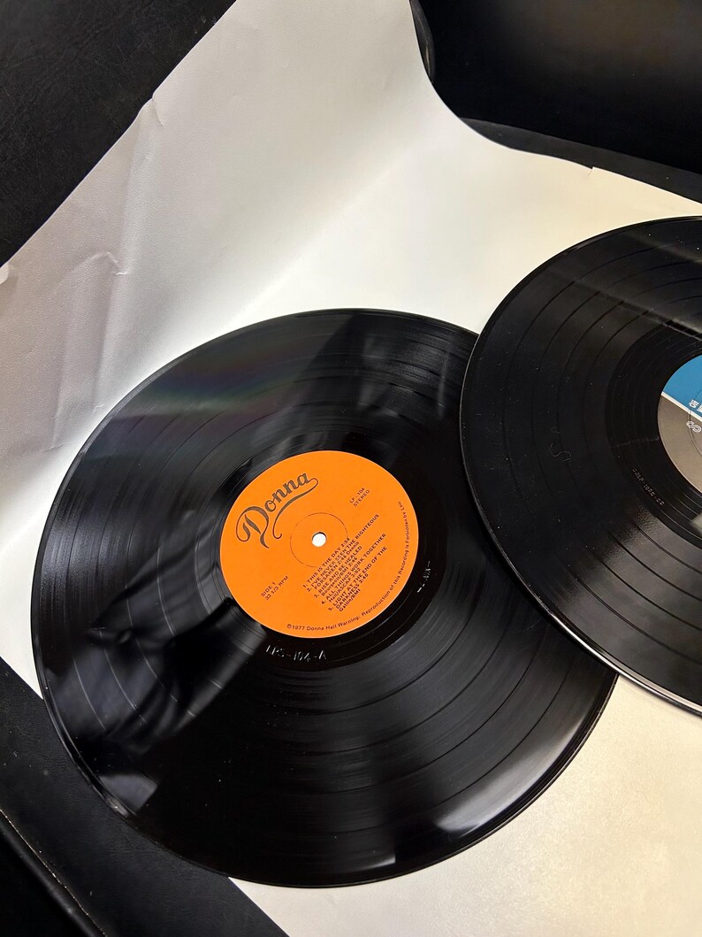 Vinyl Records for Arts and Crafts. 25 in a Box. Never Played. If 25 ...