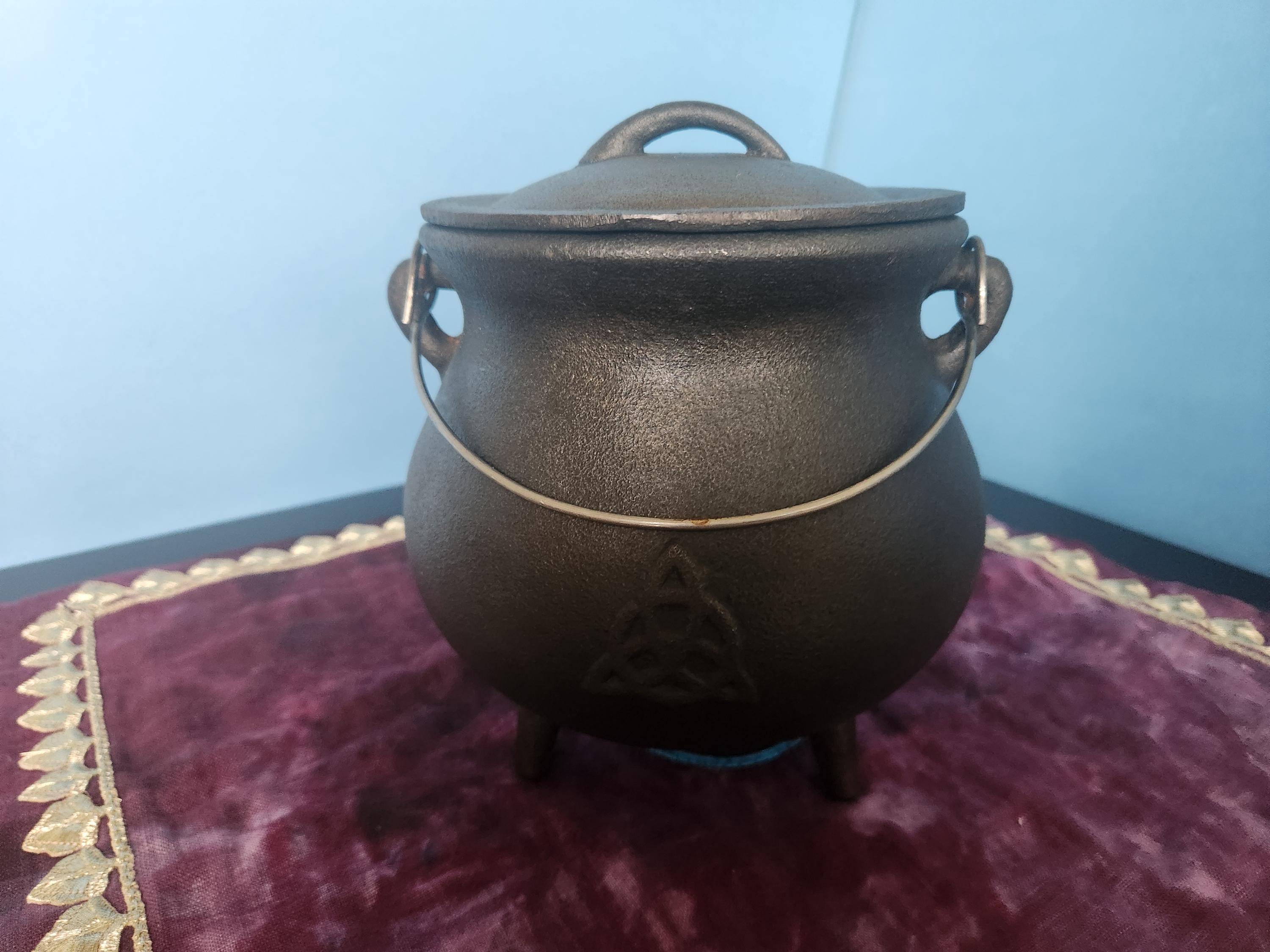 Large Iron Cauldron With Triquetra - Etsy