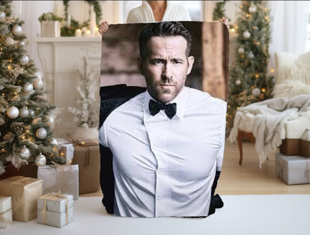 Ryan Reynolds Merchandise, Ryan Reynolds Blanket, Blanket for Her, Best ...