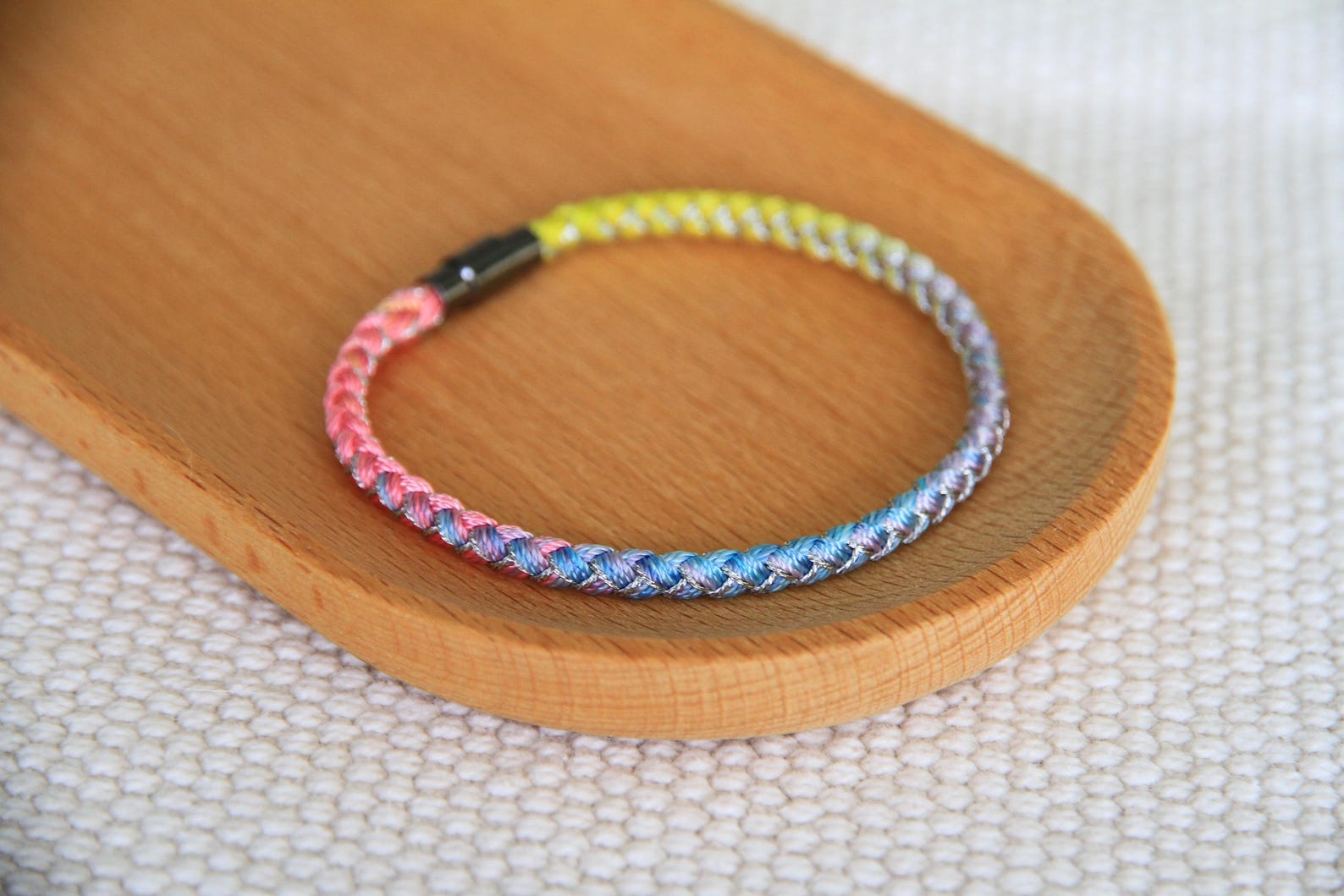Dragon Scale Braided Bracelet in Gradient Colors - Etsy