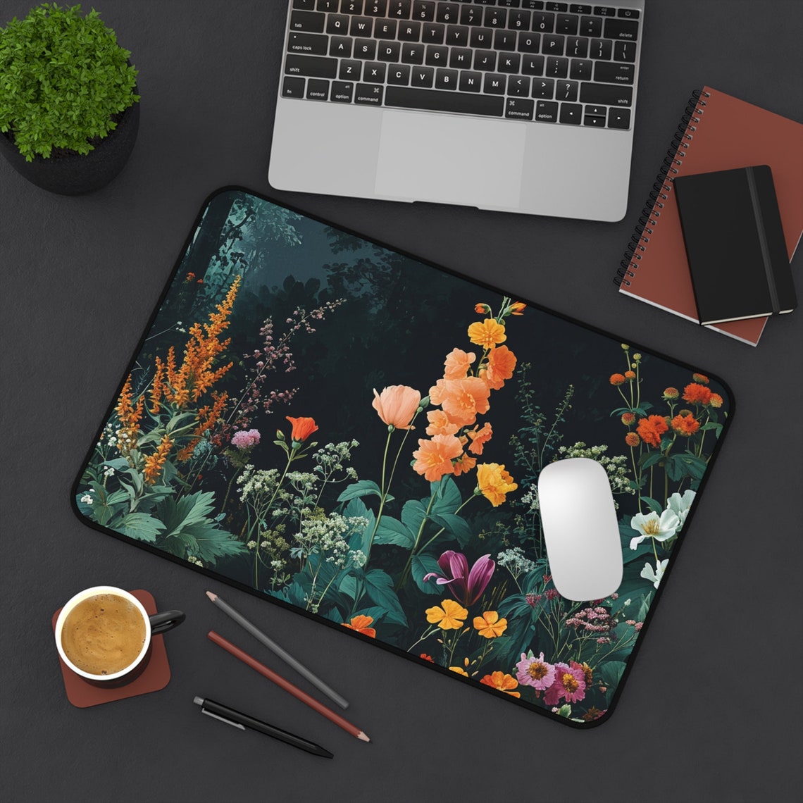 Dark Cottage Core, Snapdragon Floral Boho Desk Mat, Cottage Core Mouse ...