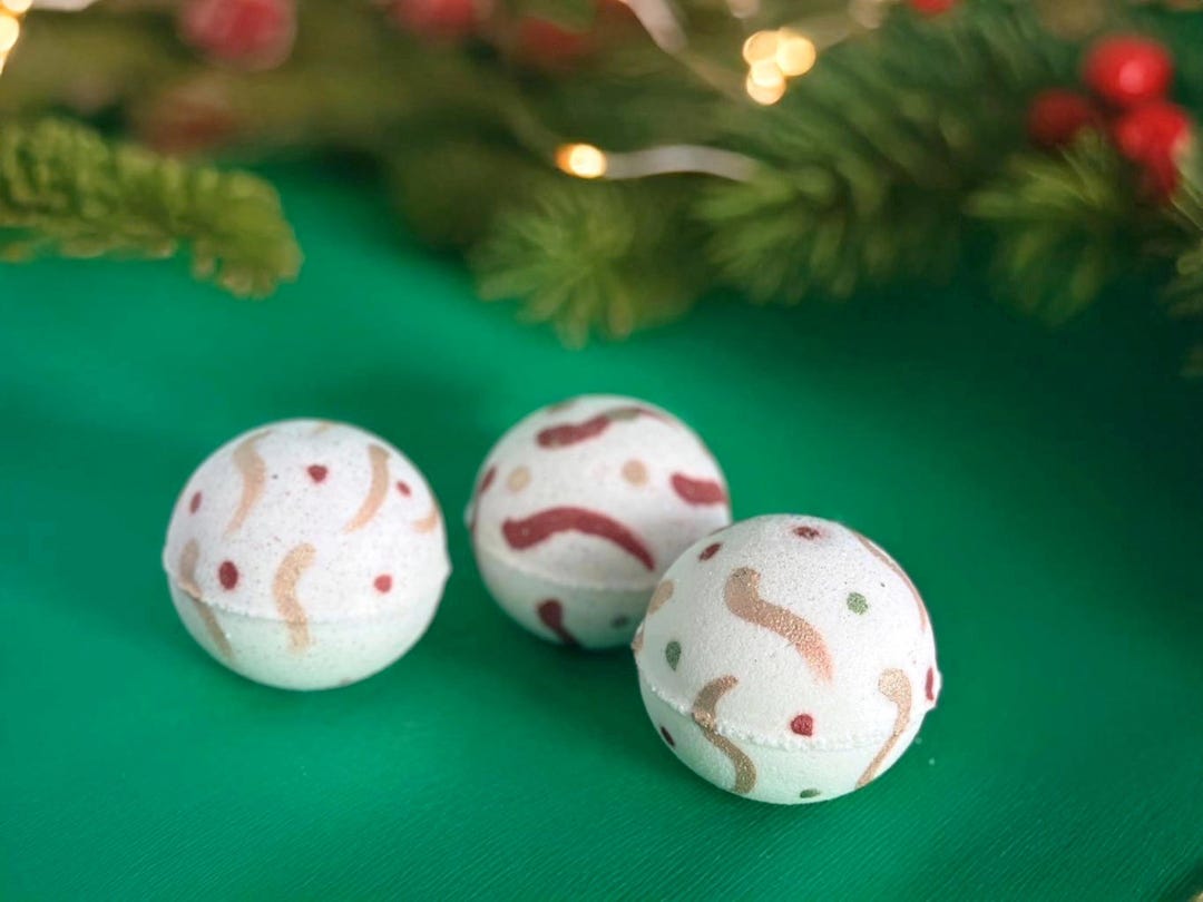 Christmas Bath Bombs , Bulk Holidays Bath Bombs, Stocking Stuffers - Etsy