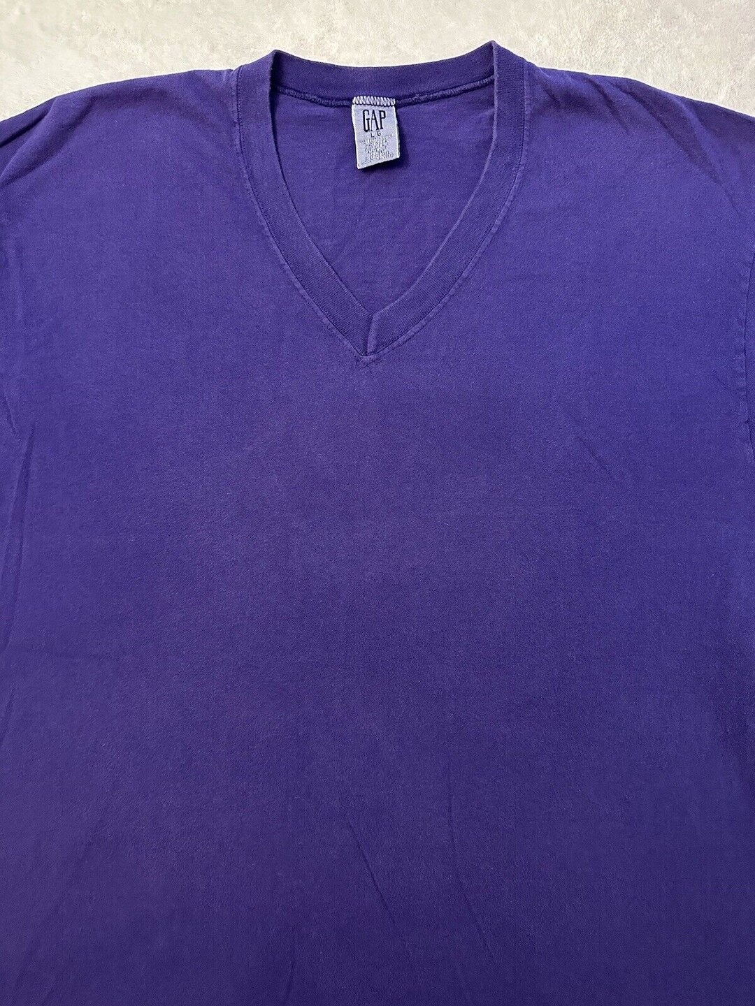 Vintage 1990s 90s V Neck Made in USA GAP Camiseta básica en blanco de ...