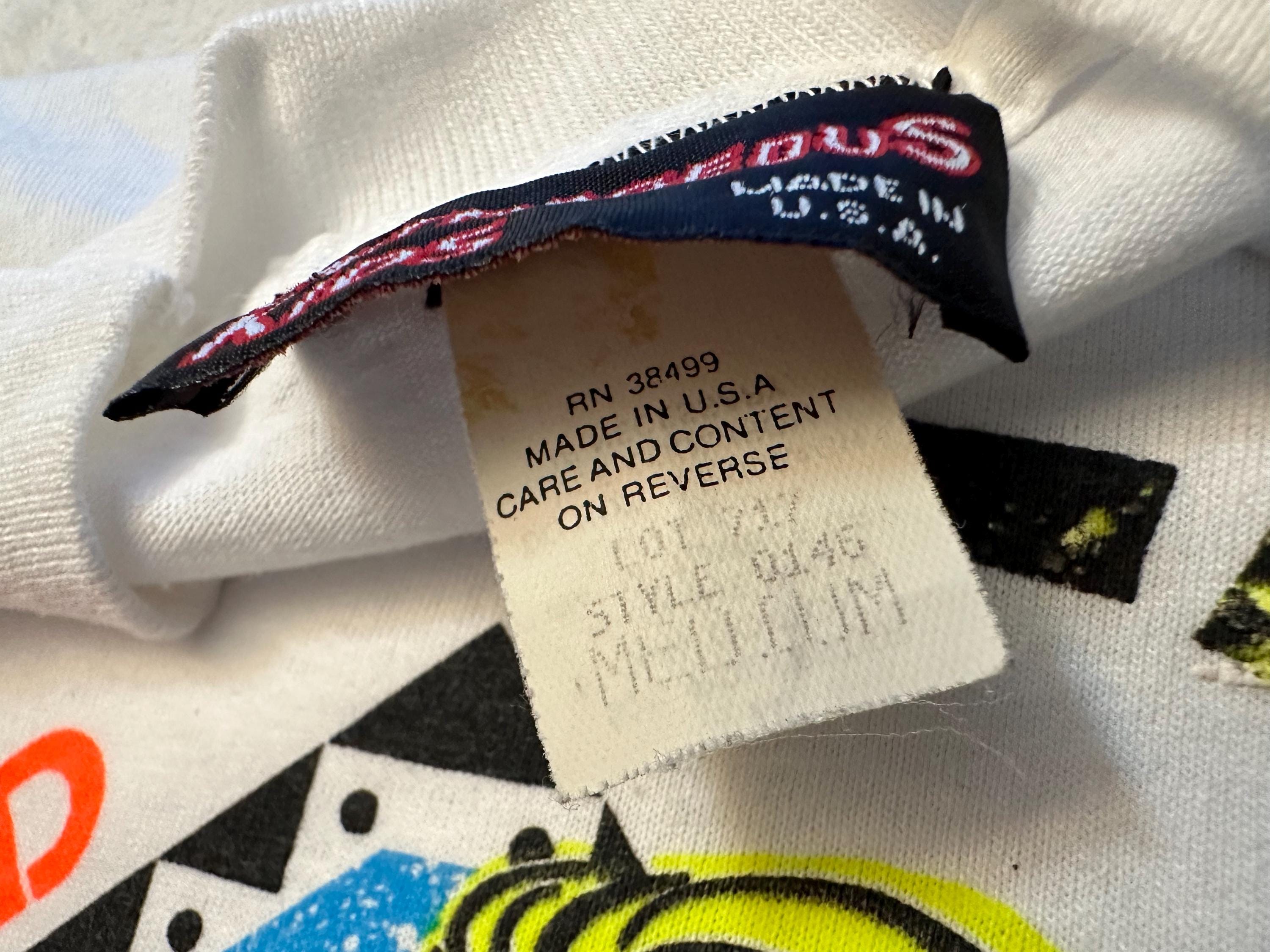 Vintage 1980s 1990s Pipeline Body Boarding Surf Surfing Wave Art T ...