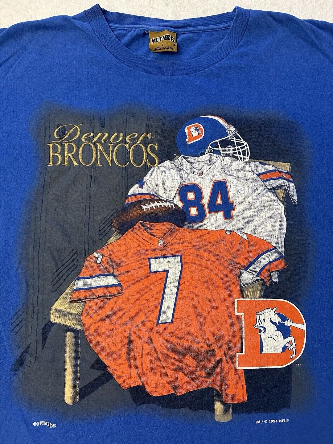 Vintage 1990s 90s 1994 Denver Broncos NFL Football Nutmeg Locker Room T ...