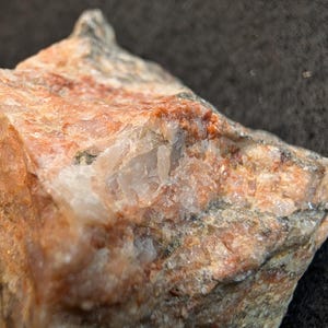 585ct - Ruby "medusa's Maze" Gemstone Core Hidden Amongst Foliated ...