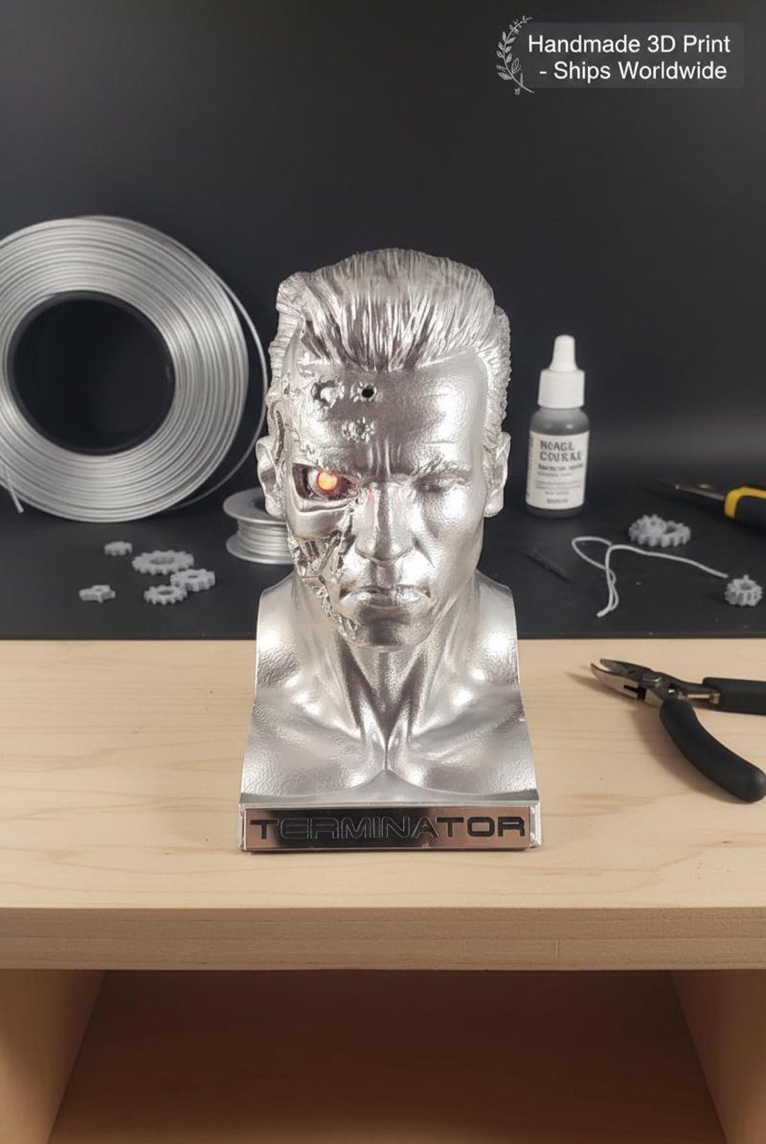 Terminator 2 T-800 Bust With Glowing Red LED Right Eye Hand-painted 3D ...