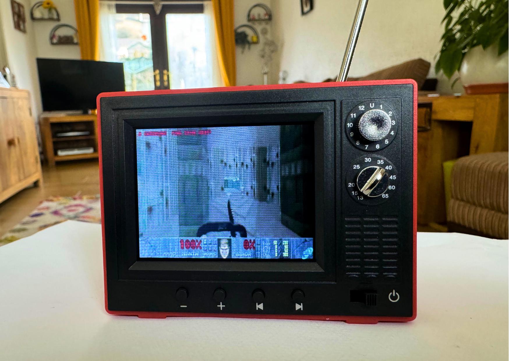 Mini Screen / Retro TV & Video Player - Doom Collection - Etsy
