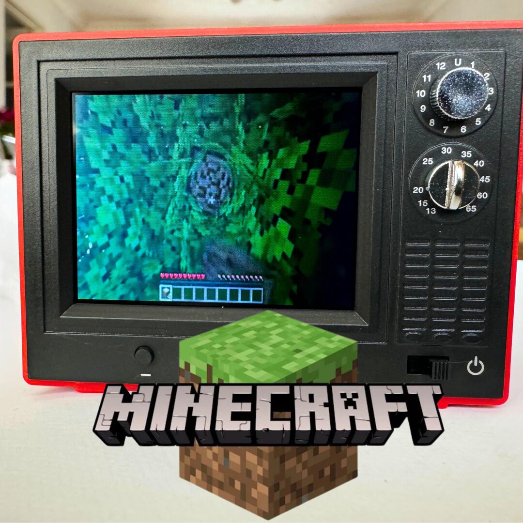 Mini Screen / Retro TV & Video Player - Minecraft Collection - Etsy