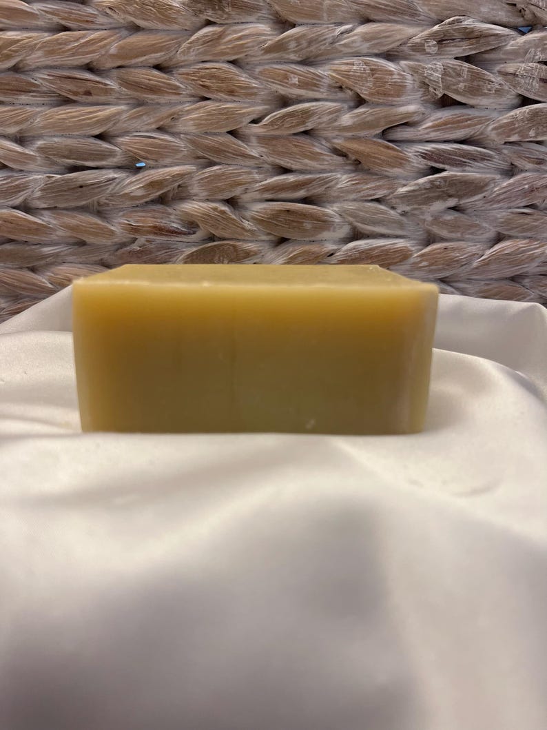 Best Flea Soap for Dogs (and Cats Too!) Flea Shampoo Bar Homemade ...