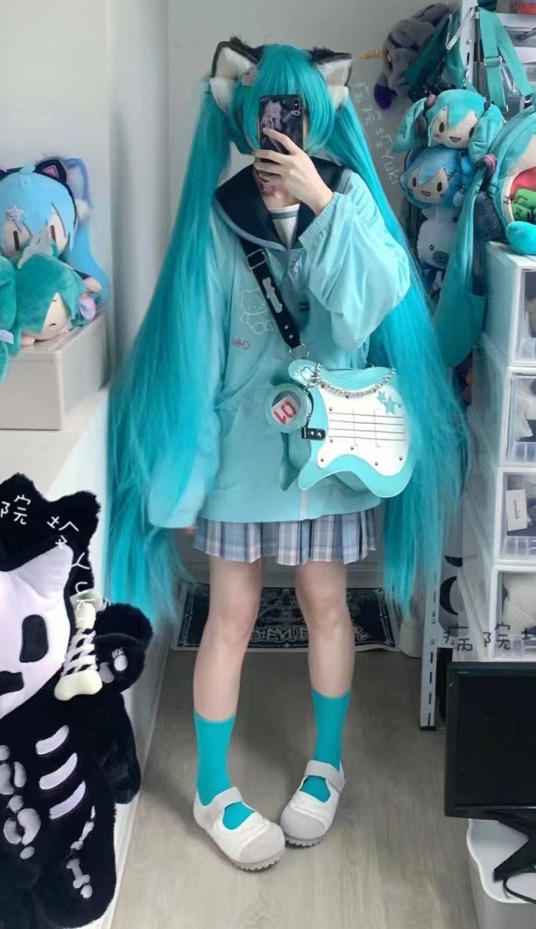 Teal cosplay wig store