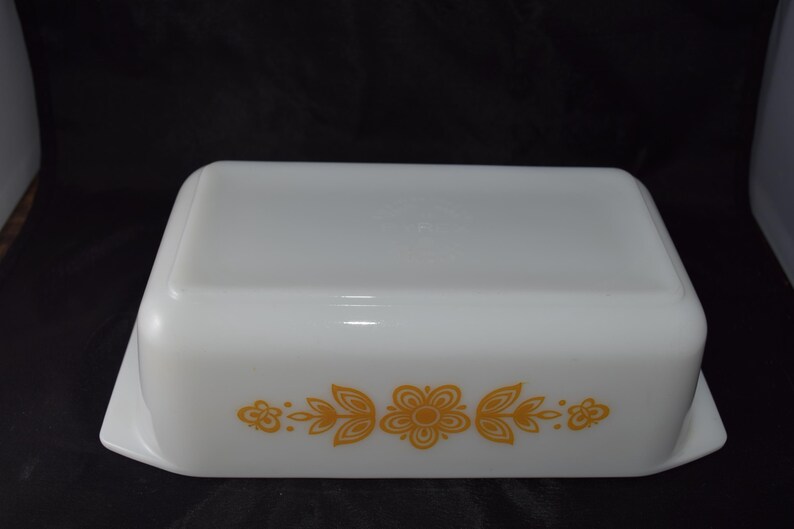 Vintage Butterfly Gold Pyrex Loaf Pan 913, Opaque Glass Collectible ...