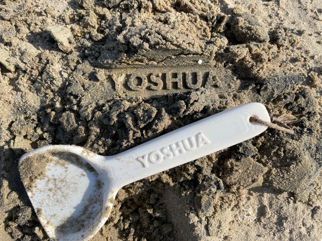 Personalized Kids' Shovel (with Name Engraved and Imprint on the Bottom ...