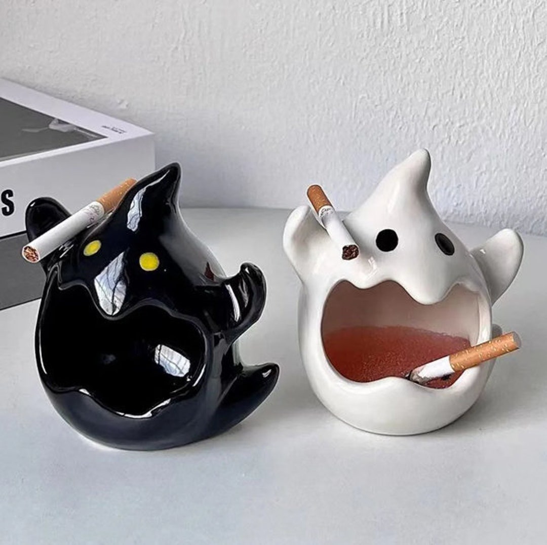 Fun Ghost Ashtray Ceramic Black White Cartoon 10 X 6.5 CM Herb Tobacco ...